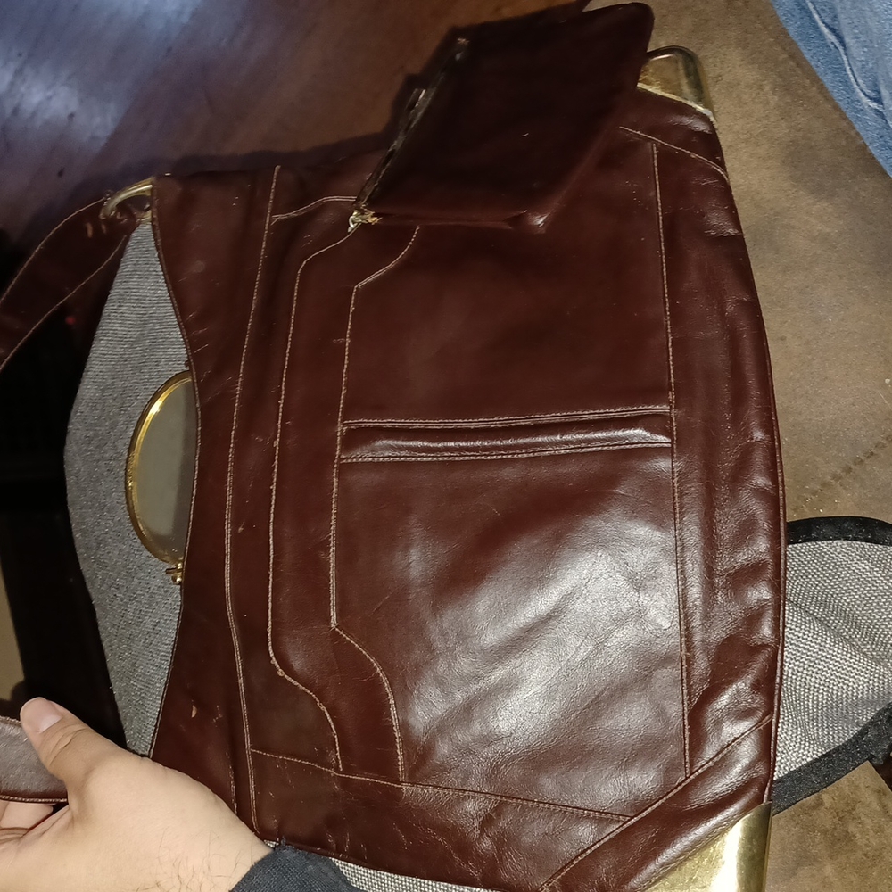 Lou Taylor Purse Vintage. Made In Italy. Built In Mir… - Gem